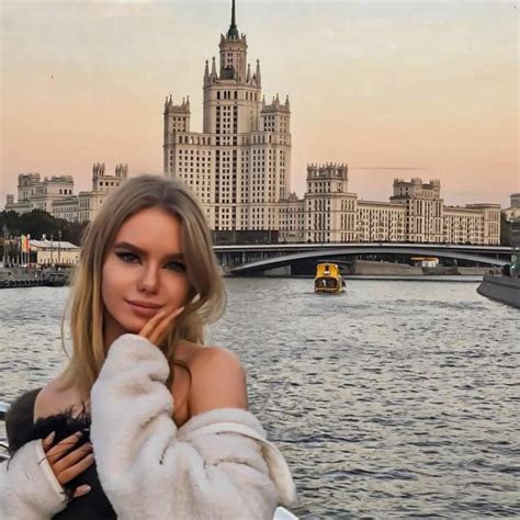 Репетитор по Английскому Языку купить в Москве цена 500 руб дата размещения 30 01 2024