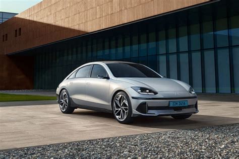 와 대반전이네요 결국 눈물의 할인 카드 꺼낸 전기차·· 보조금까지 상향 위드카뉴스