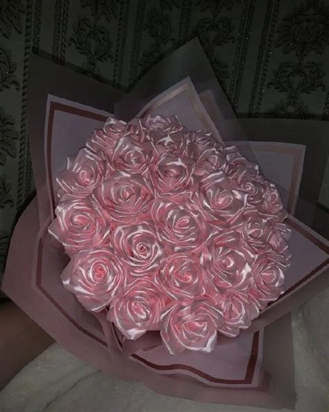 Розы из атласной ленты Долговечный букет который можно подарить на любой праздник день рождения