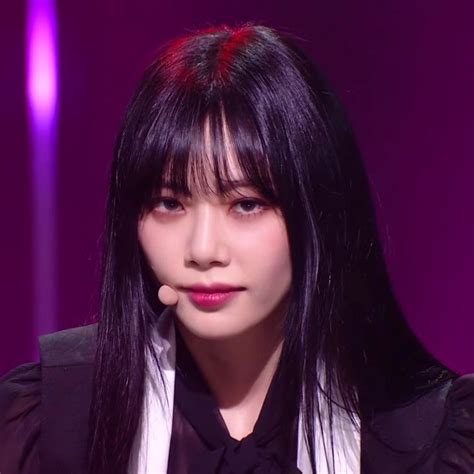 Pin De •nana• ♡ Em Đeukaə Atrizes Bruxas