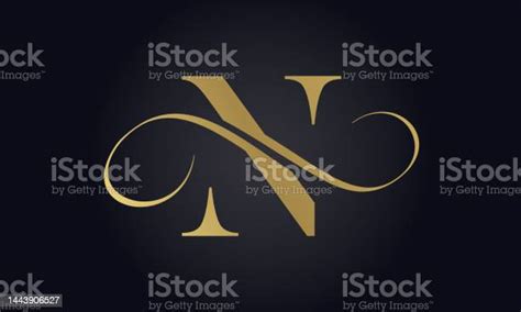 골드 색상의 럭셔리 편지 N 로고 템플릿입니다 초기 고급 N 문자 로고 디자인 럭셔리 회사 브랜딩을 위한 아름다운 로고 디자인