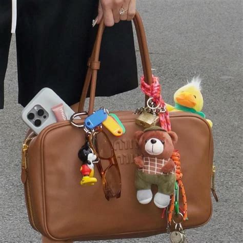 УИХ ЫН ГИШҮҮН Б ПҮРЭВДОРЖ Г ЛУВСАНЖАМЦ ГИШҮҮНИЙГ ҮГ ХЭЛЖ БАЙХАД НЬ СААД УЧРУУЛАВ Г Лувсанжамц