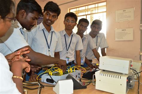 Laboratory Mpnmj Engineering College
