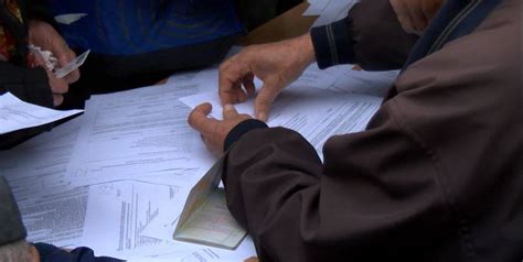 Наместо до февруари замена на личните документи до есен властите најавуваат продолжување на