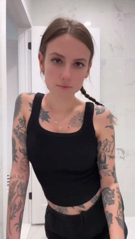 Hot And Funny Women Natalie Cuomo Hot And Funny Women Natalie Cuomo