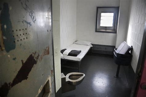 NYC Lawmakers Ban Solitary Confinement In Its Jails Internewscast Journal