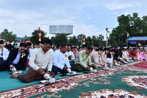 မူဆယ်မြို့နယ်လုံးကျွတ် တတိယအကြိမ် ဆွမ်းဆန်စိမ်းလောင်းလှူပွဲ စည်ကားသိုက်မြိုက်စွာ ကျင်းပ