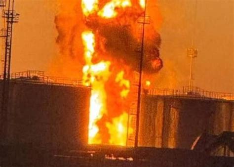 Генштаб подтвердил удар по нефтебазе в РФ