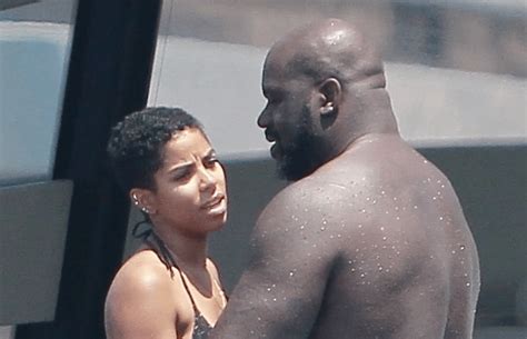 Photos Of Shaq On Vacation With 21 Year Old Girlfriend Are Old The Spun