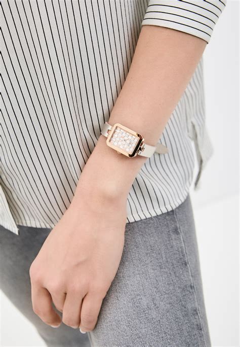 Женские наручные часы Guess купить брендовые часы Guess в интернет магазине