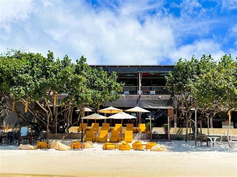 5 ที่พักอ่าววงเดือน เกาะเสม็ดติดทะเล นอนชิลล์วันหยุด