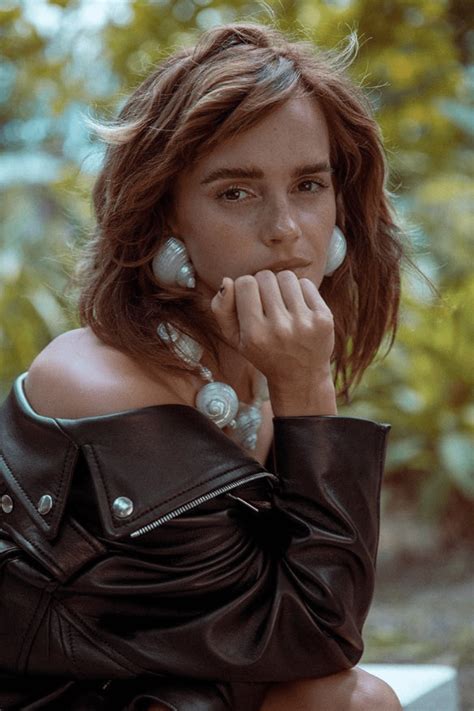 Emma Watson Pone De Moda El Mermaidcore Este Verano 2023 Con Prada Beauty Vogue México