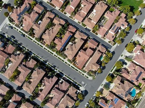 Vista Aérea De La Casa De Subdivisión Residencial Del Sur De California