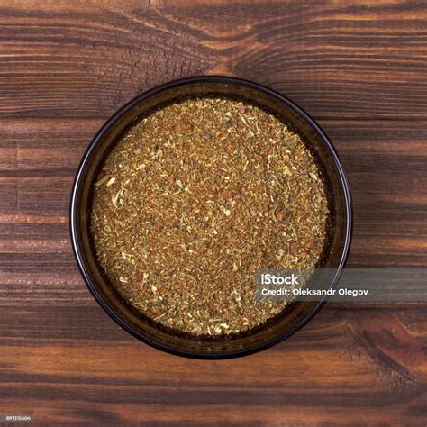 향미료 혼합마늘 딜 바 질 마요 라 나 오 레가 노 야채 고 수 파프리카 고추 육 두 구 그릇에 Uccosuneli 가루로