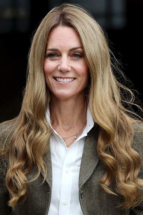 Kate Middleton Debuts New Blond Hair Color At National History Museum