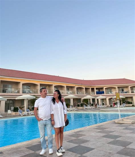 ლამაზი ოჯახი სალომე შარვაძე ოჯახთან ერთად ეგვიპტეში ისვენებს Marao