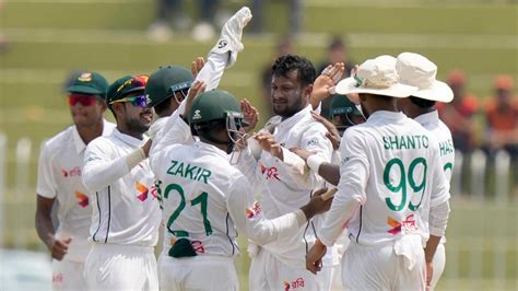 Sharam Tum Ko Magar Aati Nahi Fans Troll Pakistan After Humiliating