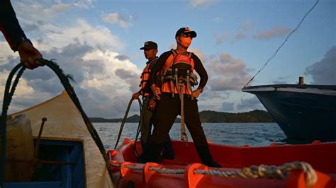 6 More Bodies Found Off Indonesian Coast After Rohingya Refugee Boat