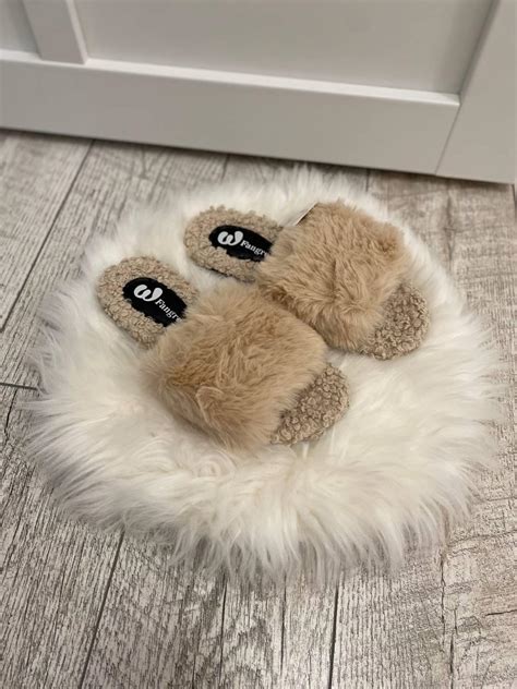 Купить Жіночі кімнатні тапочки відкриті мехові Жіночі домашні тапочки розмір 36 40 цена 600