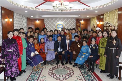 Монгол Улсын одон медалиар шагнах тухай Ерөнхийлөгчийн зарлиг