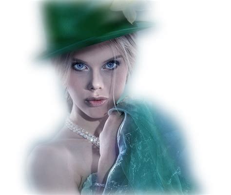 Фото Гламурная девушка с голубыми глазами в шляпе