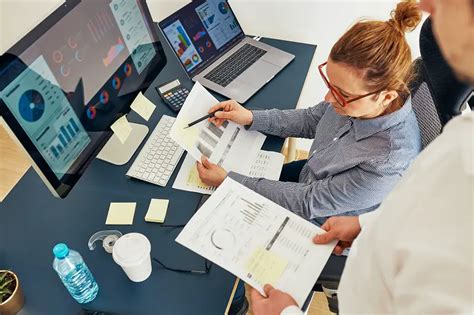 10 ways to become an expert data analyst