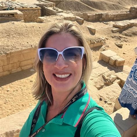 Isabelle Simões Empreendedora Isabelle S Simoes • Threads Say More