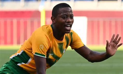 Kaizer Chiefs Are In Pole Position For Thabo Celes Signature Farpost