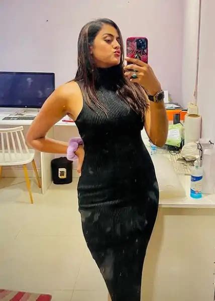 Yamini Singh Top 15 Hot Pics And Photo