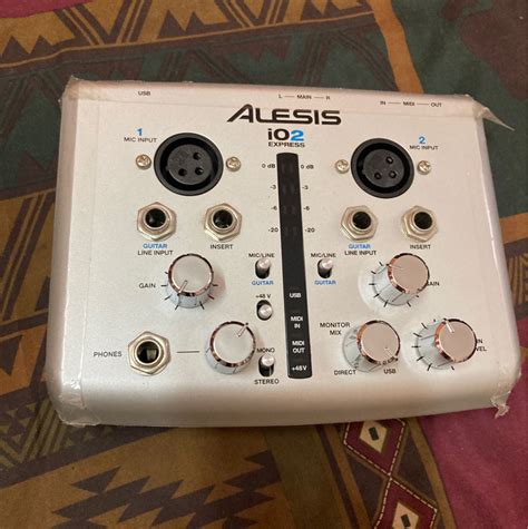 Alesis Io2 Express Audio Interface Hobbies And Toys Music And Media