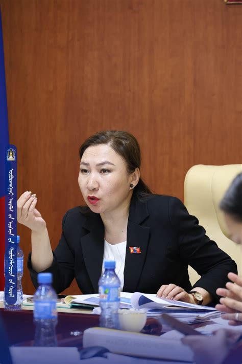 Өвөрханга Өвөрхангай аймгийн иргэдийн Төлөөлөгчдийн Хурал