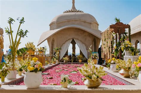 Shreya Anand And Parth Kothari Fairmont Jaipur Weddingsutra