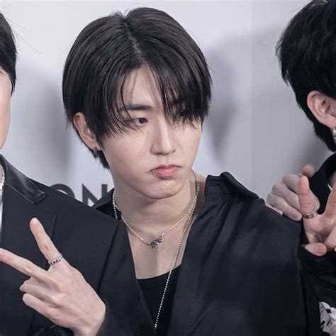 Пин от пользователя Ceylin🐿️ на доске Han Jisung🐿 в 2024 г Красивые парни Знаменитости