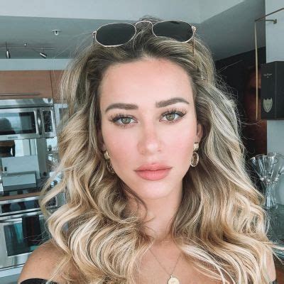 Cindy Prado Wiki Age Height Net Worth Boyfriend Career Nationality