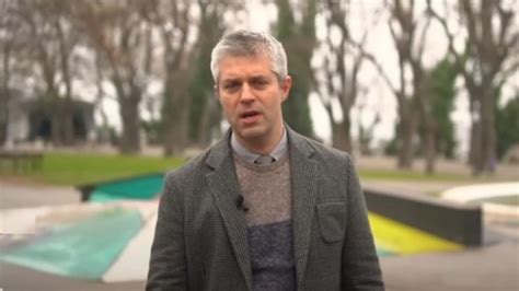 ПЪРВО В ПИК Антикорупционната комисия влезе в общината във Варна претърсват офиса на кмета