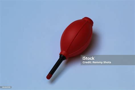 흰색 배경에 Dslr 카메라 렌즈 청소 공기 송풍기 카메라 서비스 장비 0명에 대한 스톡 사진 및 기타 이미지 0명 개인 장식품 건강관리와 의술 Istock