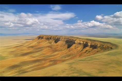 高山平原风景高清图片下载 正版图片600154528 摄图网
