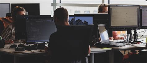 the relationship between programmers and computers by marouane lhamidi medium