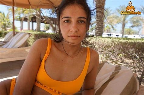 Naomi Scott Nude Sex Scene Videos Celebmasta