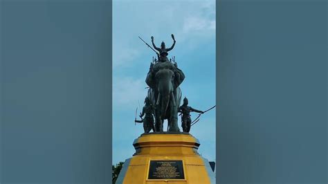 พระราชานุสาวรีย์สมเด็จพระสุริโยทัย ทุ่งมะขามหย่อง สถานที่สวยงาม Youtube