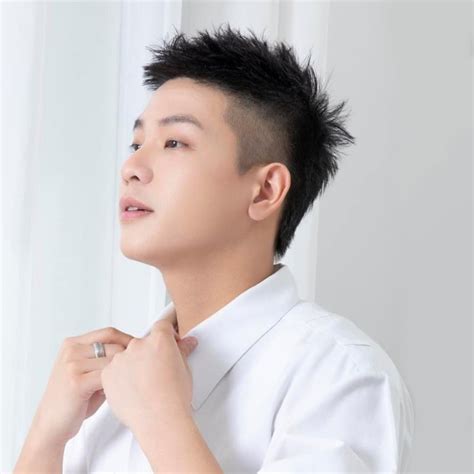 Ki U T C Mohican C C Th I Th Ng Hot Nh T