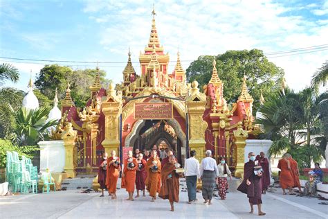 ပဉ္စမသင်္ဂါယနာတင် မဟာလောကမာရဇိန်စေတီ ကုသိုလ်တော်မြတ်စွာဘုရား ၁၃၂ ကြိမ်မြောက်ဗုဒ္ဓပူဇနိယပွဲတော