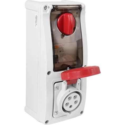 Industrial Rcd Socket Ip67 415v 16a 30ma 3pn E Switched Toolstation