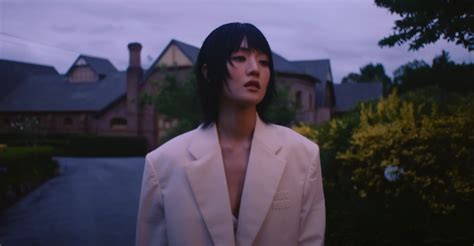 Minnies “her” Exploring Duality Through Music And Persona Seoulbeats