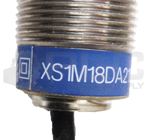 New Telemecanique Xs1 M18da210tf Inductive Proxmity Switch 032681 Read