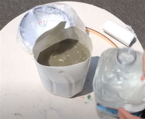 Woman Buys 1 59 Tile And Shows How To Turn It Into Beautiful Piece Of Garden Decor