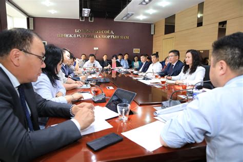 Сургууль цэцэрлэгийн урсгал засварыг наймдугаар сарын 15 гэхэд дуусгах үүрэг өглөө