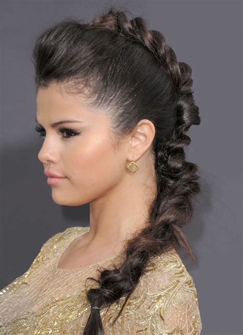 Ирокез на длинные волосы 77 фото