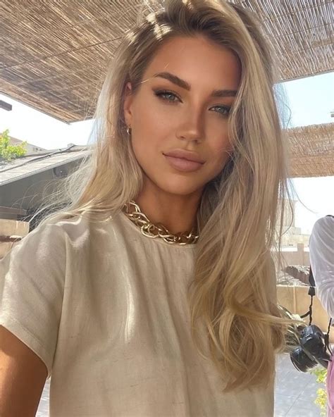 Instagram Crush Lucinda Sayer 23 Photos In 2025 Gorgeous Blonde