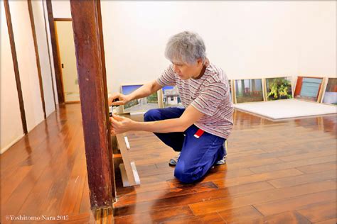 【藝術文化】奈良美智親自布展 329跟著〈朦朧潮濕的一天〉去澎湖 自由藝文網